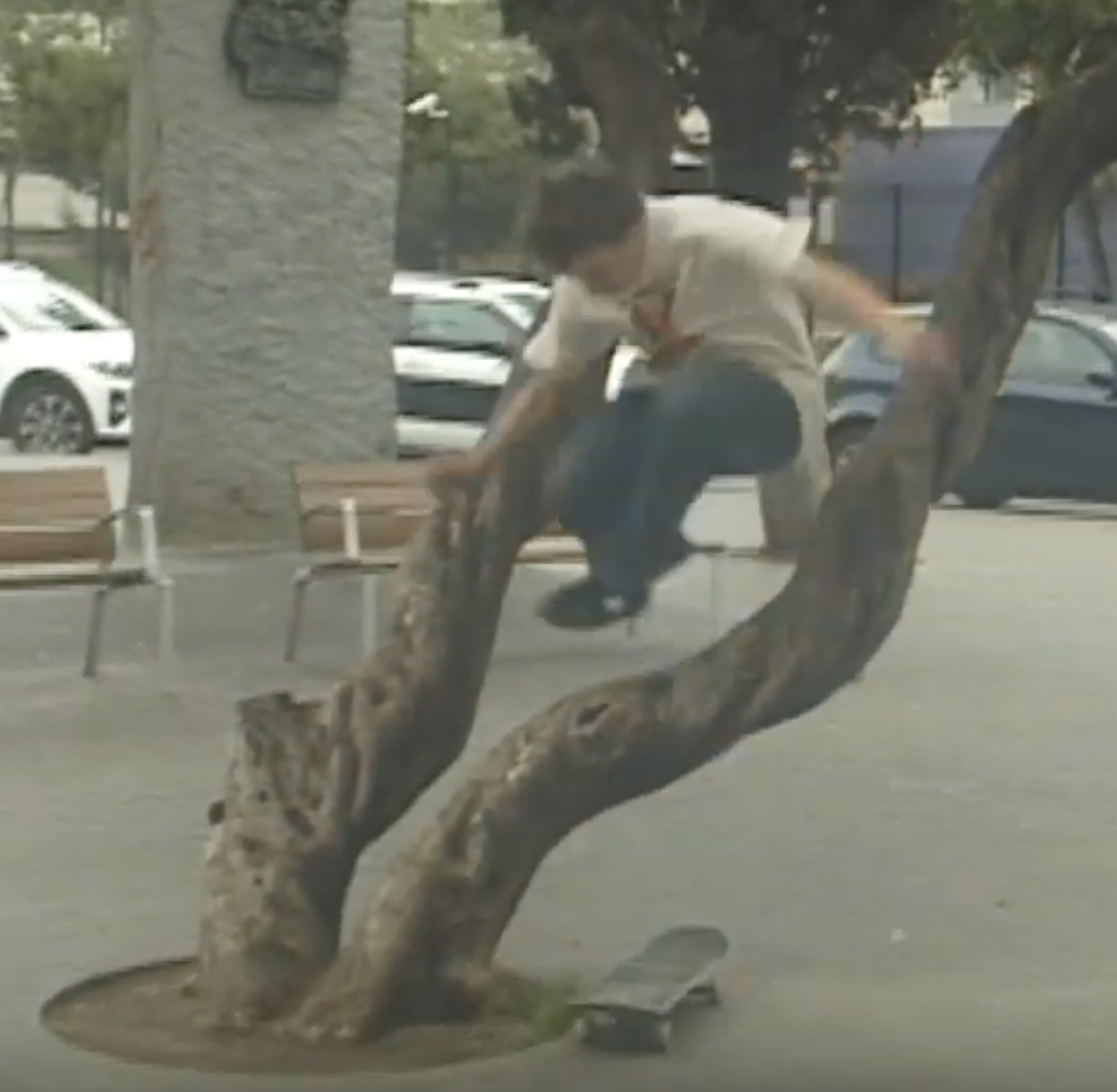 Joe Allen - 'Promixa Estacio' - Welcome Skate Store